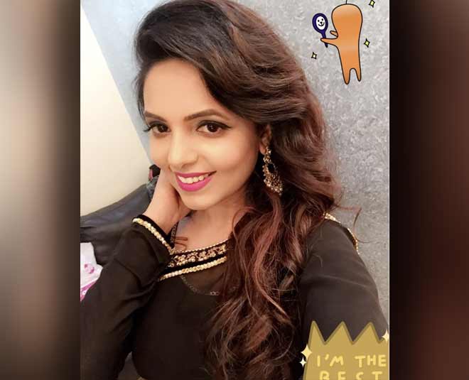 सुगंधा मिश्रा के ब्यूटी हैक्स, खुद कर लेती हैं अपने हर किरदार का मेकअप ...