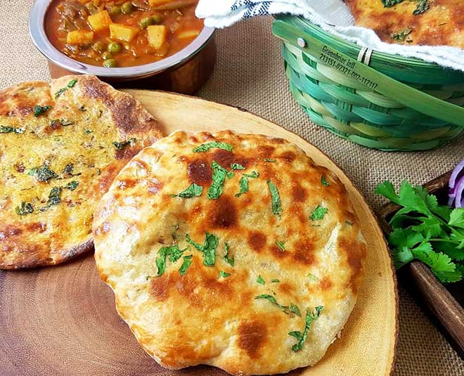 How to Make Amritsari Aloo Kulcha at Home Easy Recipe | how to make ...