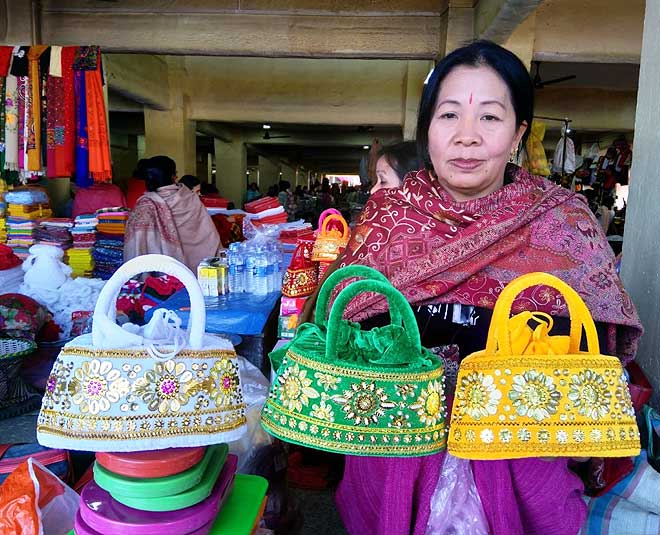Manipur Ima Keithel 500 Year Old Largest Women Market | Herzindagi