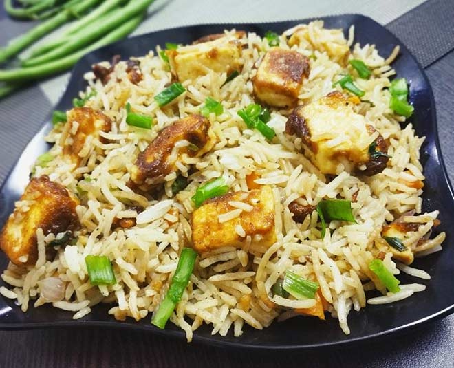 How to Make Matar Paneer Pulao Easy Recipe In Hindi-अच्छा खाने का मन है ...