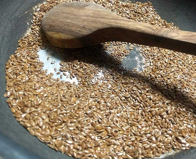 अलसी की चटनी बनाएं और लें महिने भर इसका मजा, जानें इसे बनाने का तरीका ...