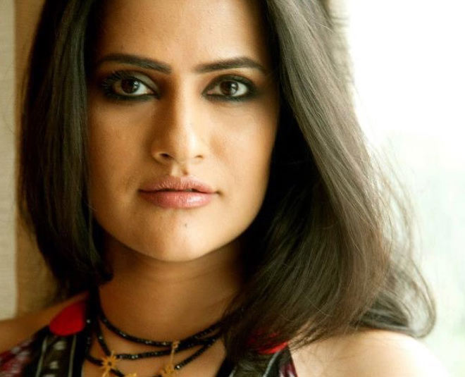 Sona Mohapatra Birthday Special: Know About Controversies And Famous ...
