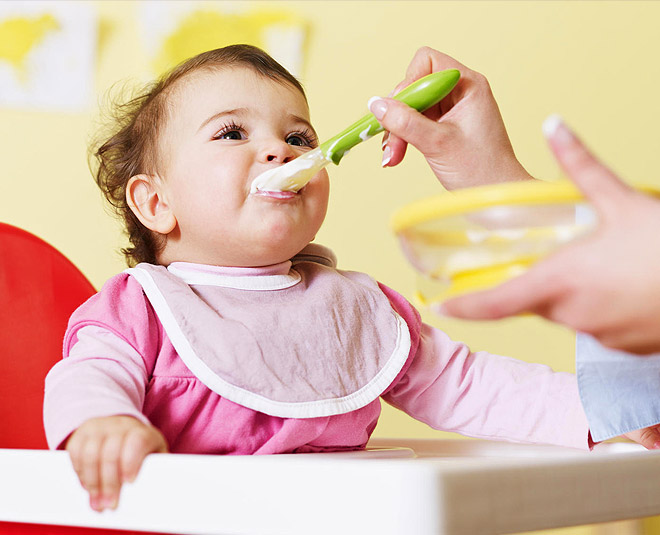 This Is Why You Should Never Blow On Your Baby's Food | Herzindagi