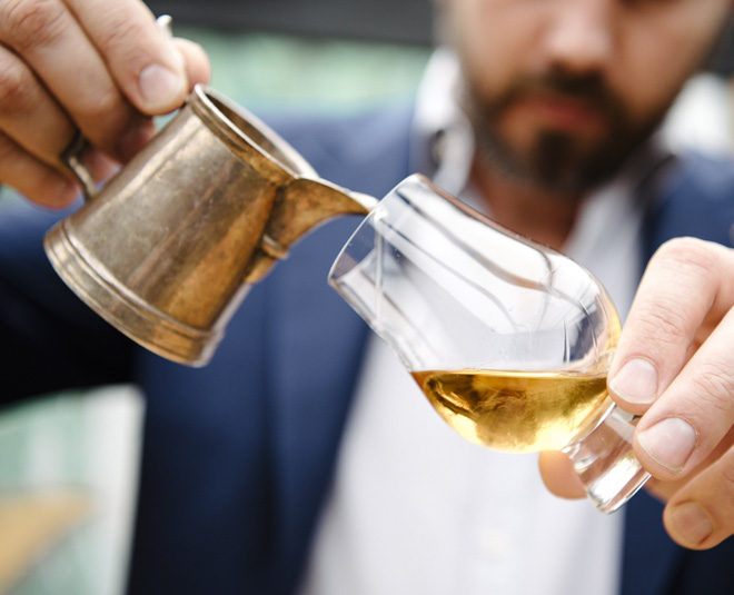 World Whisky Day: Try These Whisky Face Packs For Beautiful, Young ...