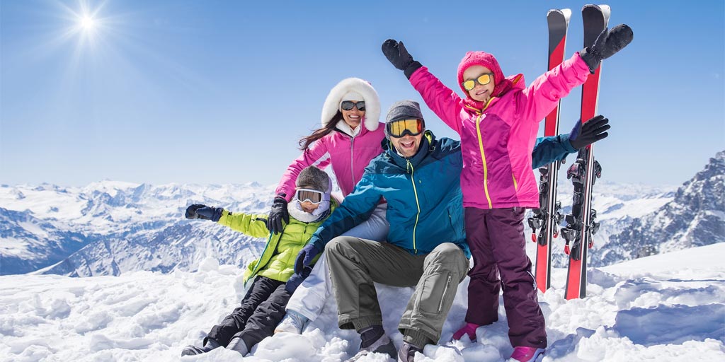 Winter Travel Tips To Save Money For Budget Traveller | winter travel ...