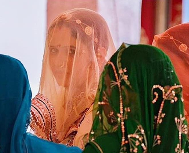 Women Should Come Out Of Their Veil And Play Constructive Role In ...