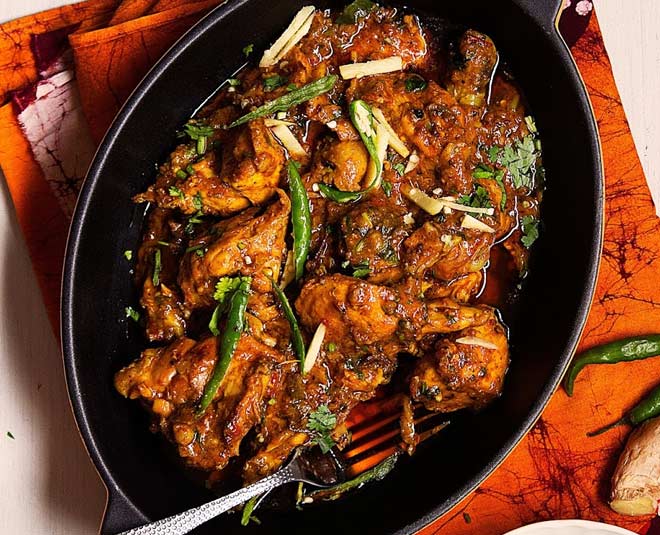 How To Cook Adraki Chicken At Home-घर पर बनाएं लजीज अदरकी चिकन, जानें ...