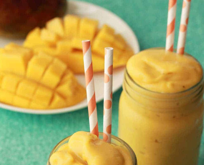 Tasty Mango Chocolate Shake Recipe This Navratri-मैंगो चॉकलेट शेक की ...