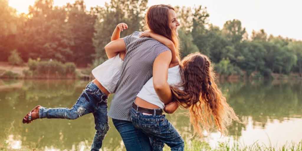 Know How You Can Prepare Child For Real Life Challenges In Hindi-बच्चे ...