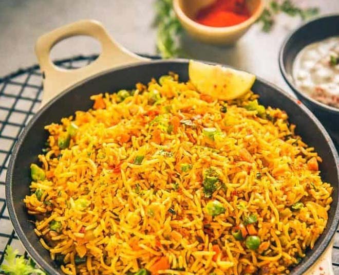 How to Make Thai Red Pulao Easy Recipe at Home In Hindi-इंटरनेशनल डिश ...