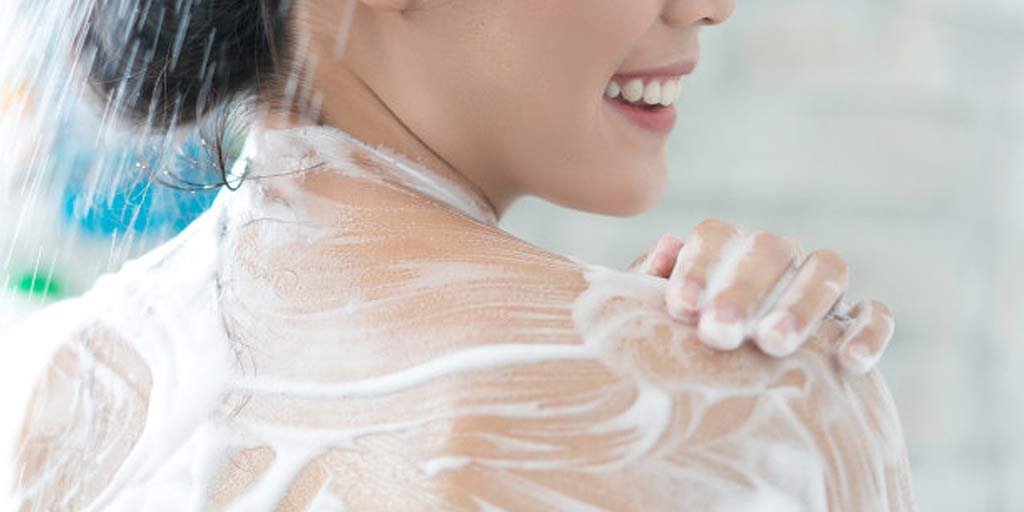 3 DIY Body Wash Recipes For Dry And Dull Skin