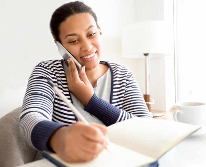 जरूरत से ज्यादा केयरिंग बन सकती है दखलअंदाजी, इस तरह बदलें अपनी आदत ...