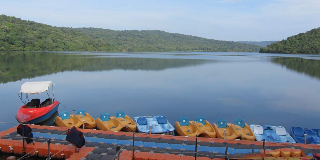 You Must Visit Dhamapur Lake Maharashtra Among 4 Historical Sites In ...