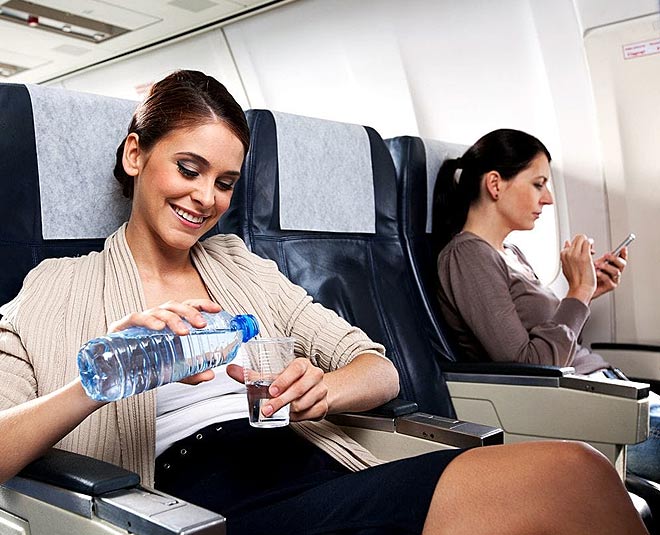 5 Airport Beauty Hacks To Look Good After Long-Haul Flights | Herzindagi