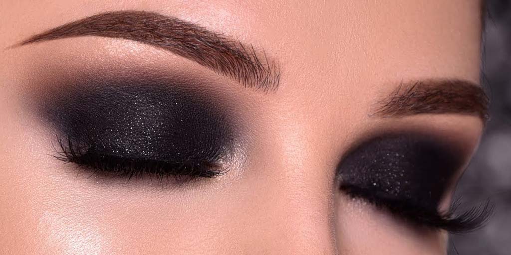 Get The Right Smokey Eye Shadow Look With These Palettes For The Get The Right Smokey Eye Shadow Look With These Palettes For The