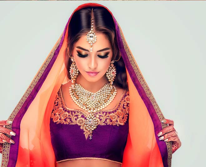 Dressing & Styling Tips For Brides To Look Taller | HerZindagi Dressing & Styling Tips For Brides To Look Taller | HerZindagi