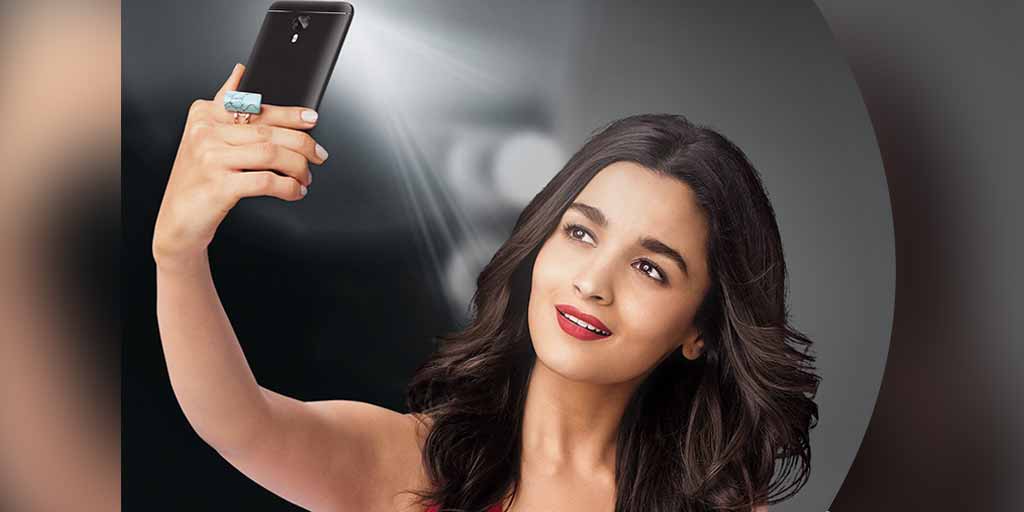 National Selfie Day Things To Keep In Mind For Seamless Selfie ...