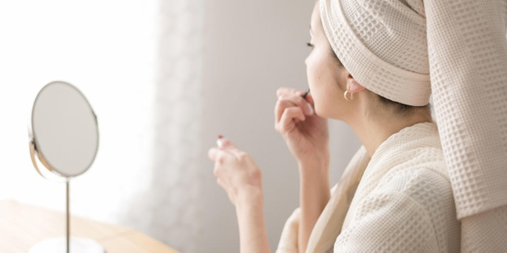 Makeup Lovers, Do You Know These Side Effects Of Using Makeup?-Makeup ...