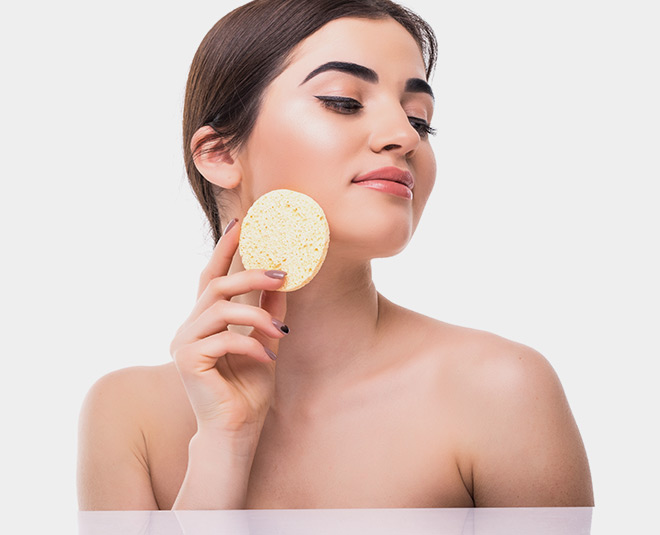 How To Take Care Of Your Skin When You Are Skipping Parlour | how to ...