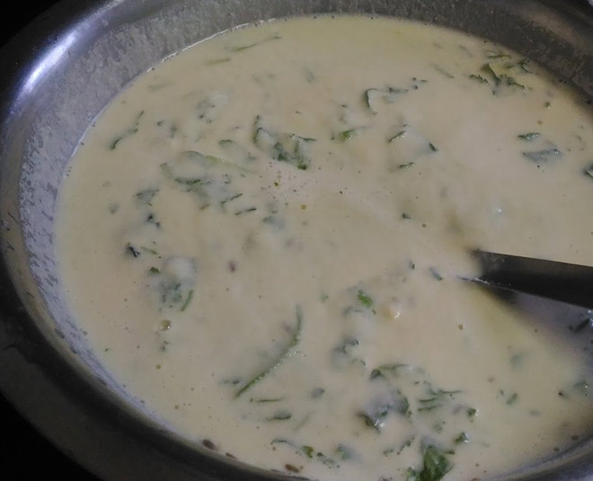 Holi 2020: Prepare Delicious Dhuska For Your Loved Ones-This Holi ...