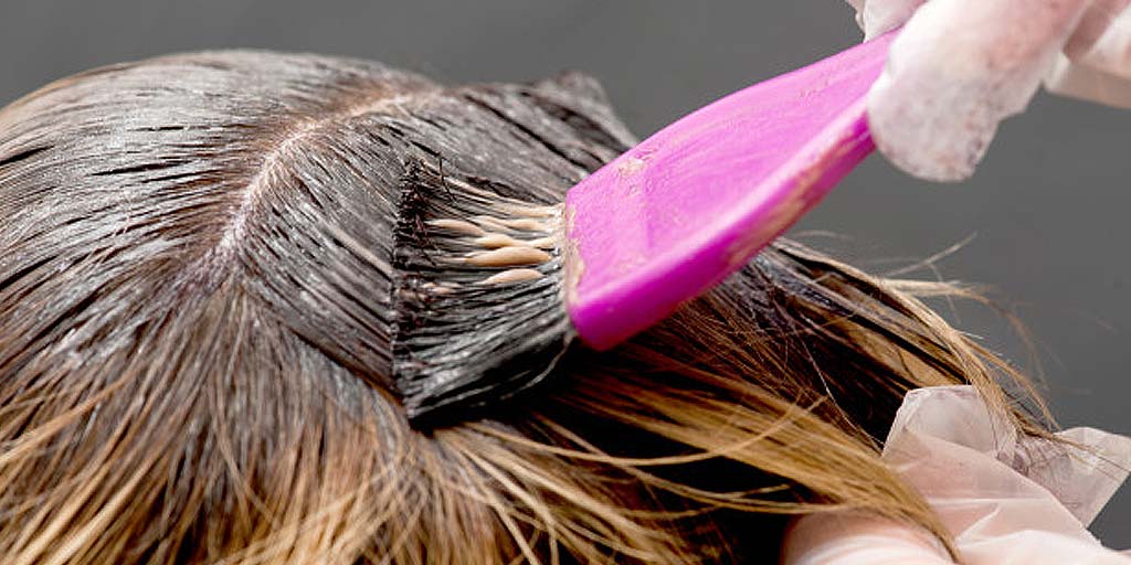 Use This Simple Hair Dye To Colour Your Hair-DIY: This Simple 2 Item ...