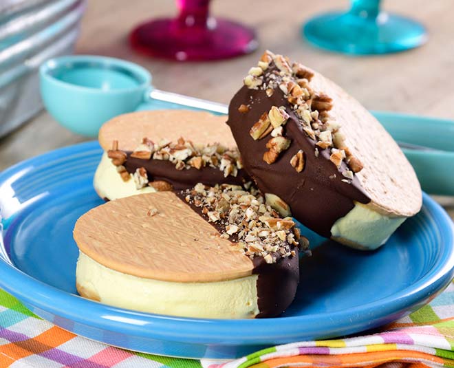 Prepare Yummilicious Ice Cream Sandwich At Home With This Easy Recipe ...