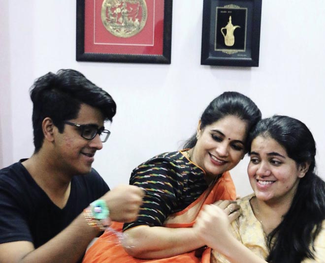 HZ Exclusive: Mother-Daughter Duo Chef Pankaj Bhadouria & Sonalika Talk ...