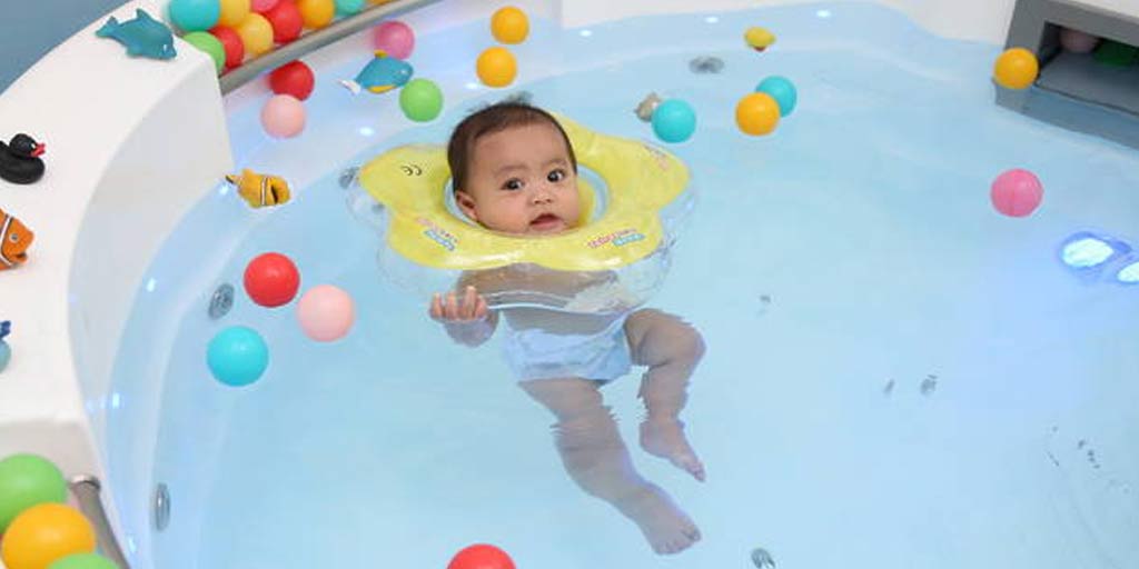 Here's How To Treat Your Babies With Baby Spa At Home- Here's How To ...