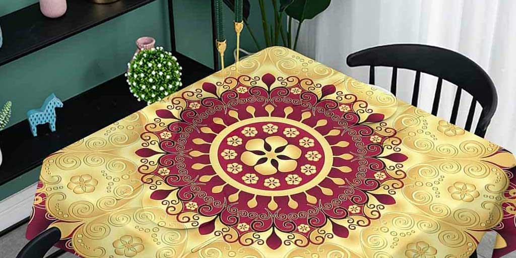 How To Make A DIY Table Cover With Old Bedsheets-How To Make A DIY ...