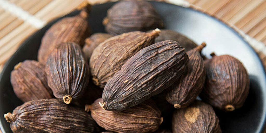 Black Cardamom Can Help You Score Flawless Skin And More-Black Cardamom ...