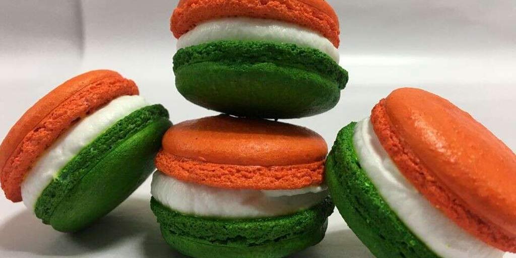 How To Make Indian Tricolour Macaroons Easy Recipe At Home In Hindi ...