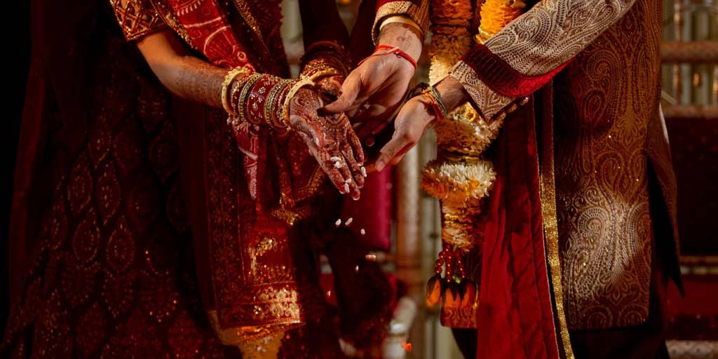 7 Vows Of Marriage In Hindi | 7 vows in hindu marriage meaning | HerZindagi