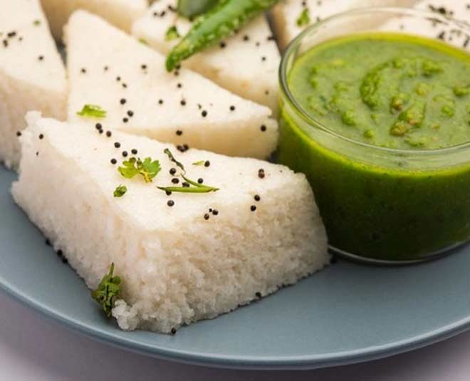 अहमदाबाद की इन जगहों पर मिलता है बेस्ट खमन ढोकला, जानिए | know some ...