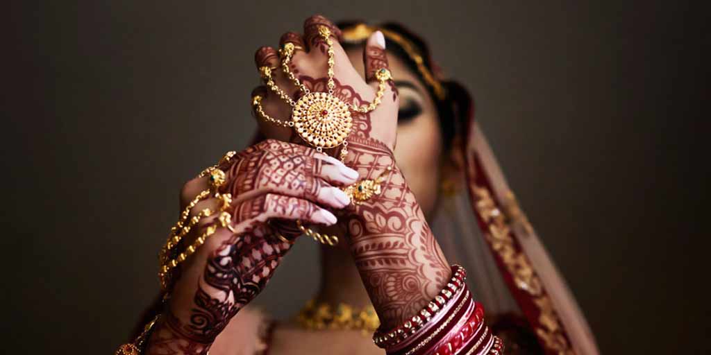 Hath Phool Designs For Brides In Hindi-कुंदन से लेकर डायमंड तक, जानें ...