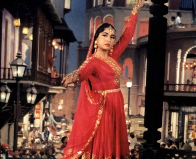 Bollywood Actresses Who Played Tawaif Or Courtesan In Movie | bollywood ...
