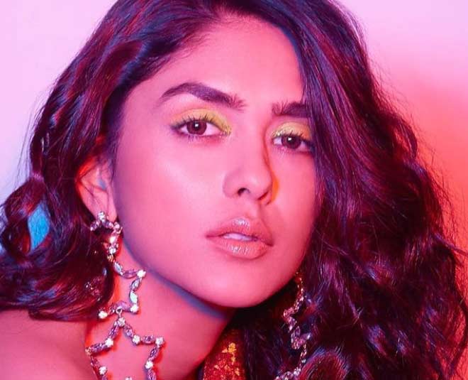 Eye Look Makeup Inspired By Mrunal Thakur In Hindi | eye look makeup ...