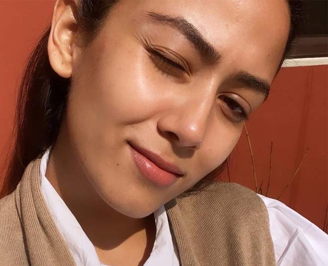 DIY Face Pack For Glowing Skin By Mira Rajput In Hindi | diy face pack ...