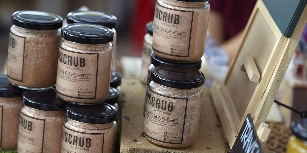 DIY Back Scrubs: 5 Homemade Back Polishing Scrubs To Save Salon Money ...