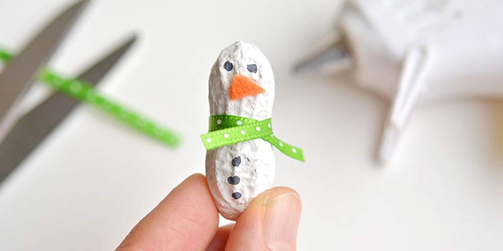 Amazing DIY Craft Ideas To Reuse Peanut Shells-मूंगफली के छिलके को ...