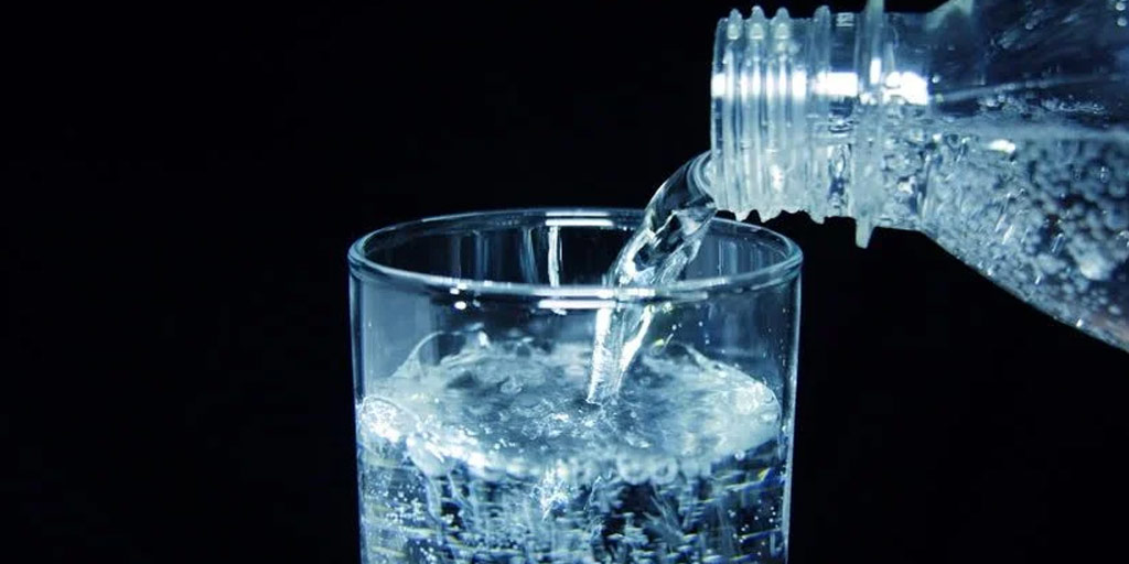 Check Out The Soda Water Hacks And Fix Your Problems In A Go-Check Out ...