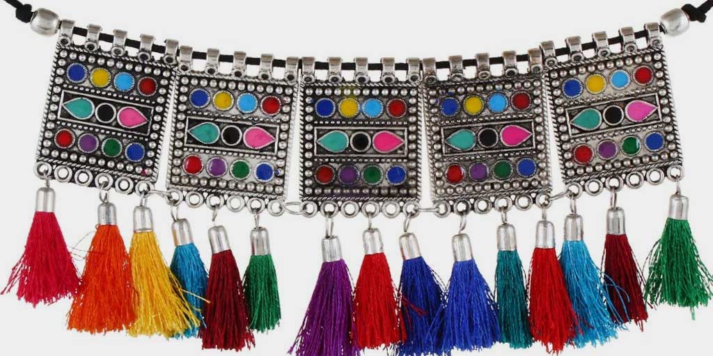 5 Ways You Can Add Tassels To Your Look!-5 Ways In Which You Can Add ...