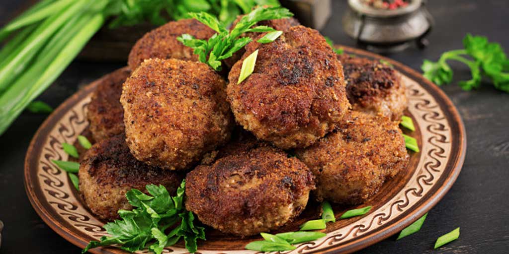know Some Delicious Vegetarian Tikki You Can Try This Monsoon In Hindi ...