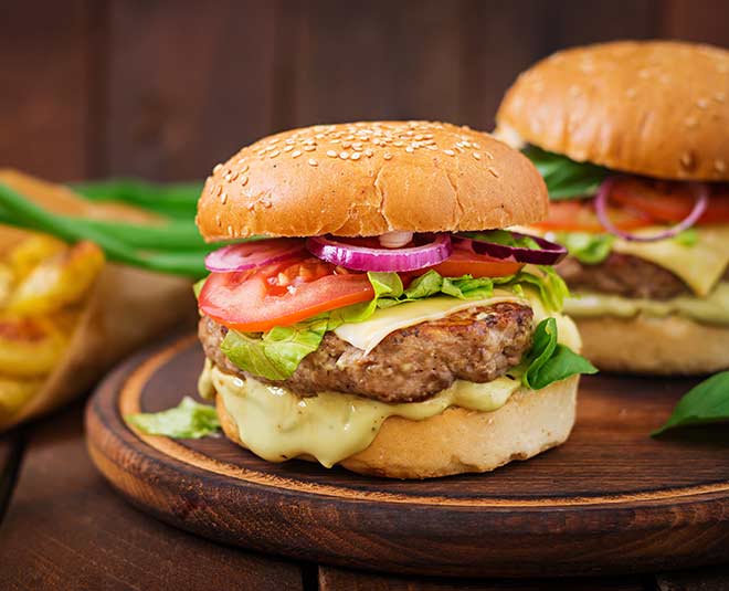 5 Tips To Make Restaurant Style Burgers At Home | 5 tips to make ...