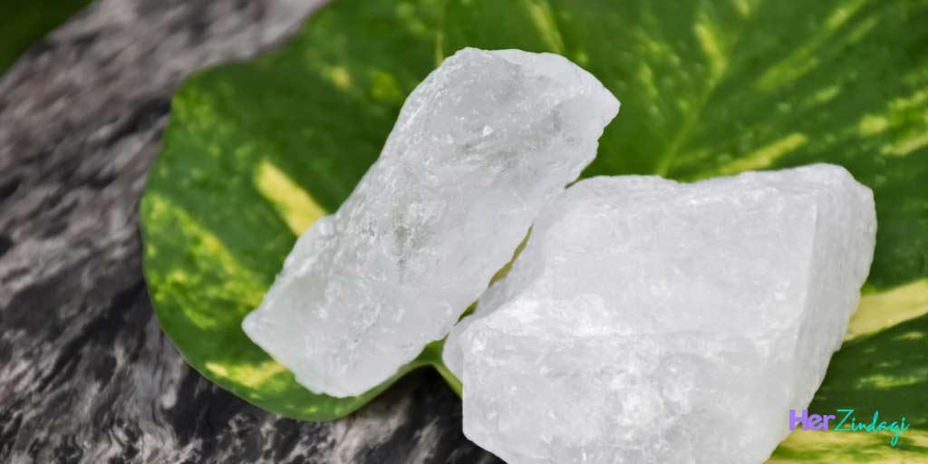 Uses And Benefits Of Alum AKA Fitkari -फिटकरी से हल की जा सकती हैं ये 9 ...