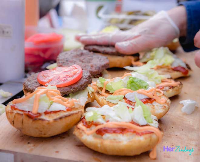 5 Tips To Make Restaurant Style Burgers At Home | 5 tips to make ...