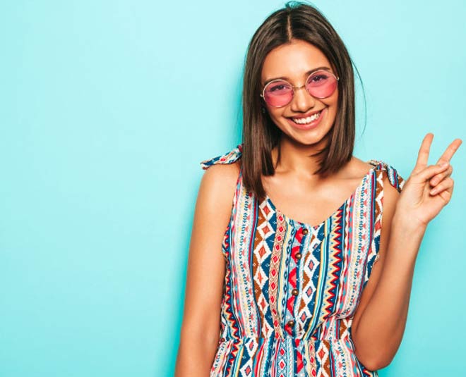 Tips To Prevent Makeup From Smudging Under Sunglasses In Hindi Tips