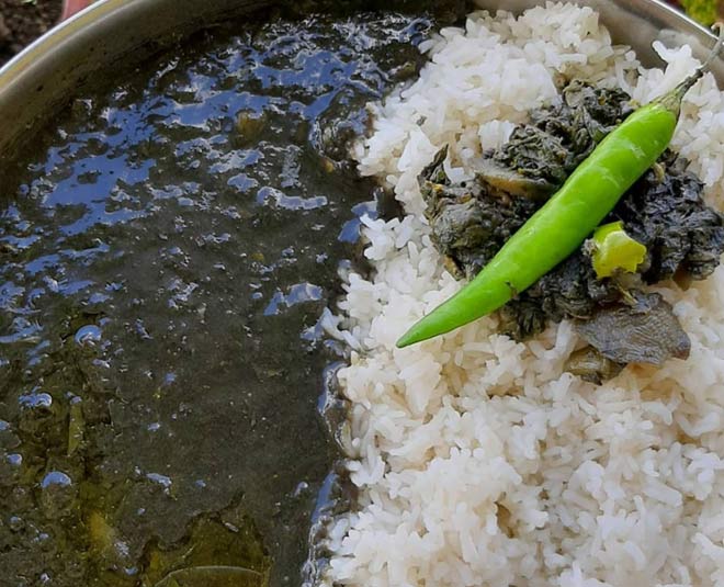 Make Pahadi Kafli Recipe At Home In Hindi | make pahadi kafli recipe at ...