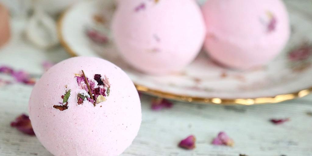 How To Make Rose Bath Bombs At Home | HerZindagi