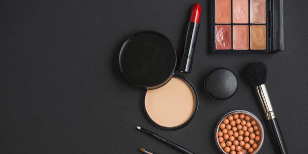 How To Reuse Expired Makeup