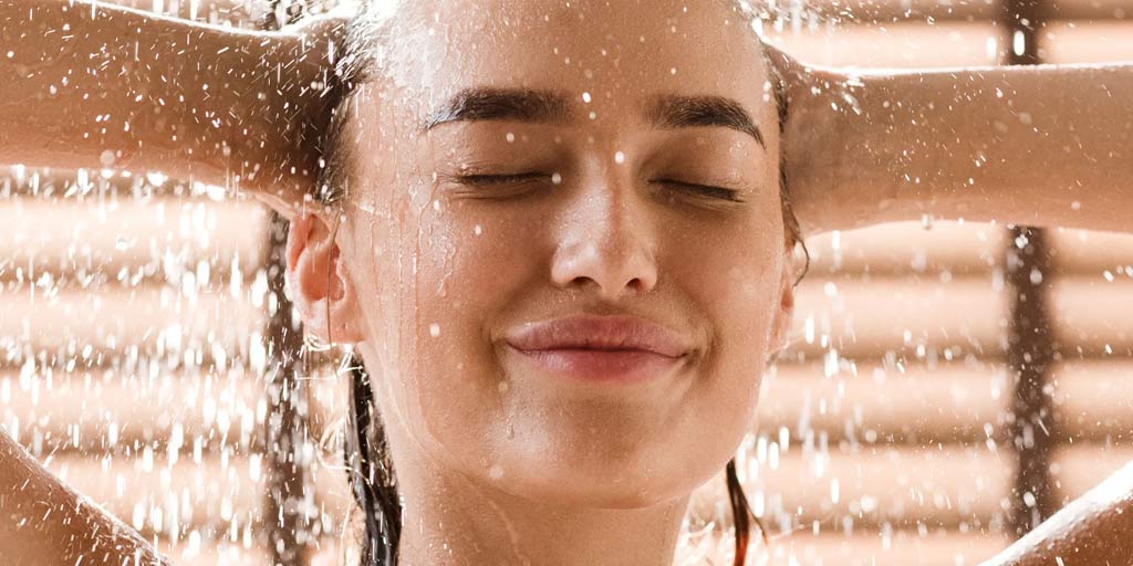 Uncommon Bathing Essentials To Make Your Skin Glow-Uncommon Bathing ...